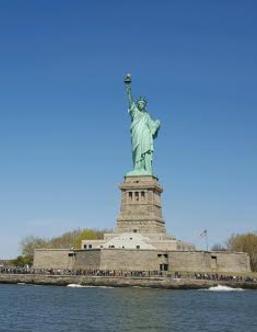 Traveling Classrooms - Student Travel, Group Travel