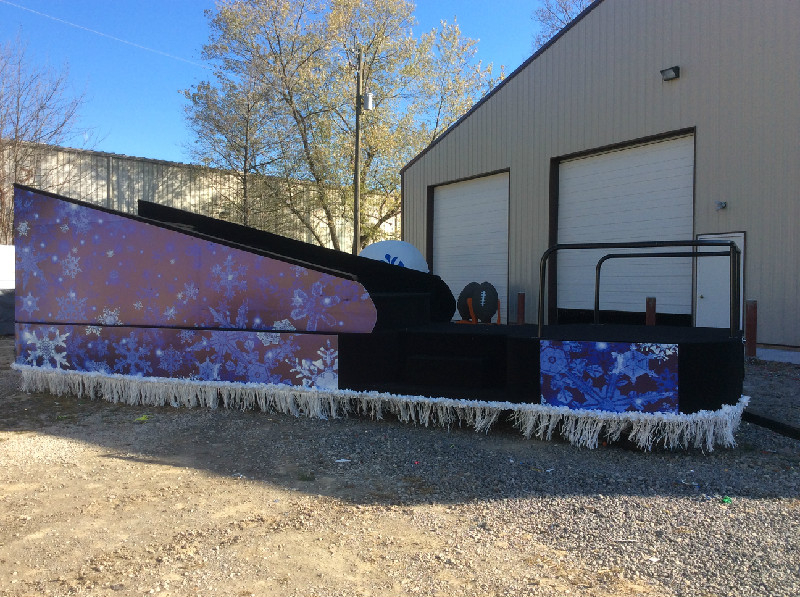 Creative Floats - Parade Floats, Parade Float Builder, Parade Float Ideas