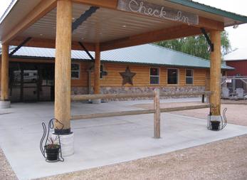 Kennel, Dog Boarding - Wag'en Tail Ranch - Wichita, Ks