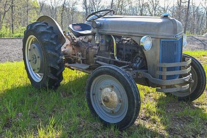 Home [www.massanuttenantiquetractor.com]