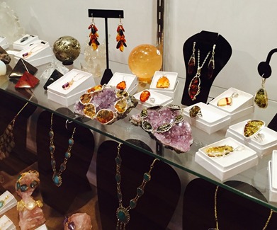 Crystal Mountain Gem Mine's Rock and Fossil Shop