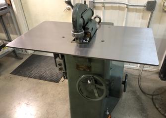 Antique And Collector Car Restoration, Ancient Grease Garage - Jack ...