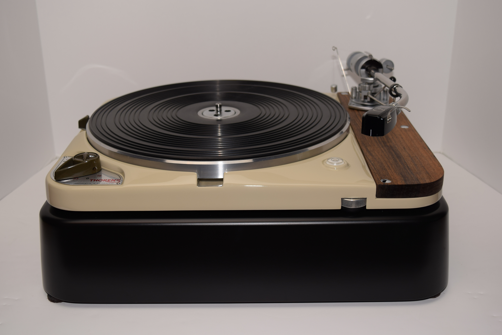 Gallery photos of STS TURNTABLES Customer owned turntables