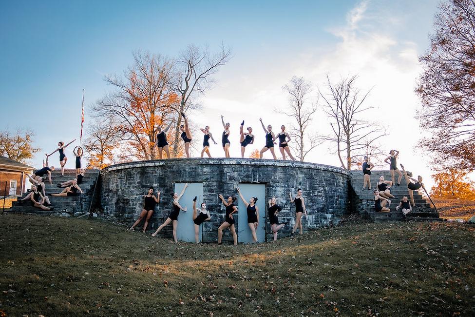 Home [www.livegracefullydance.net]