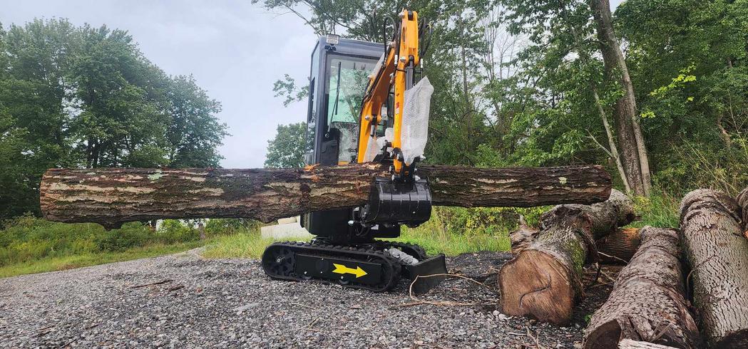 HotAssEquipment.com MINI EXCAVATORS