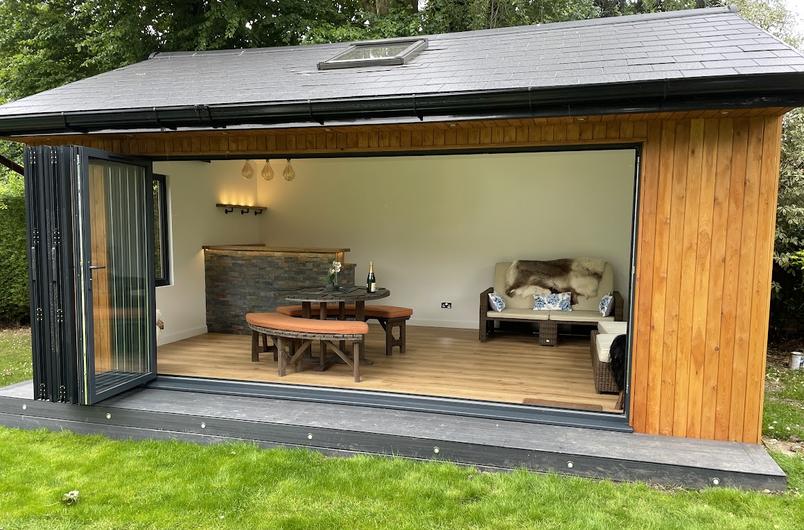 Case study 31 | Garden Room Bar | Brentwood | Robertson Garden Rooms