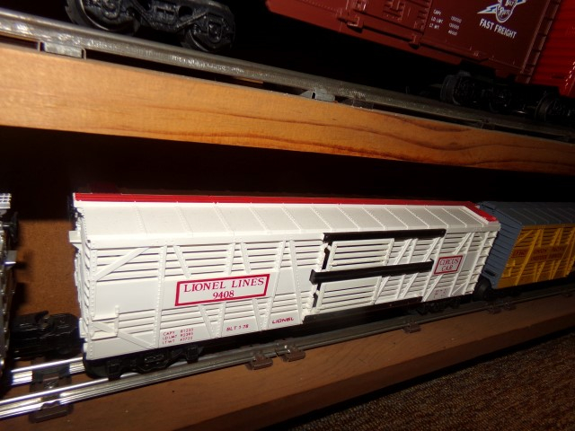 No 9841-1985 Lionel Reefer Car Lionel Calvert Gin Reefer Train Car OO ...