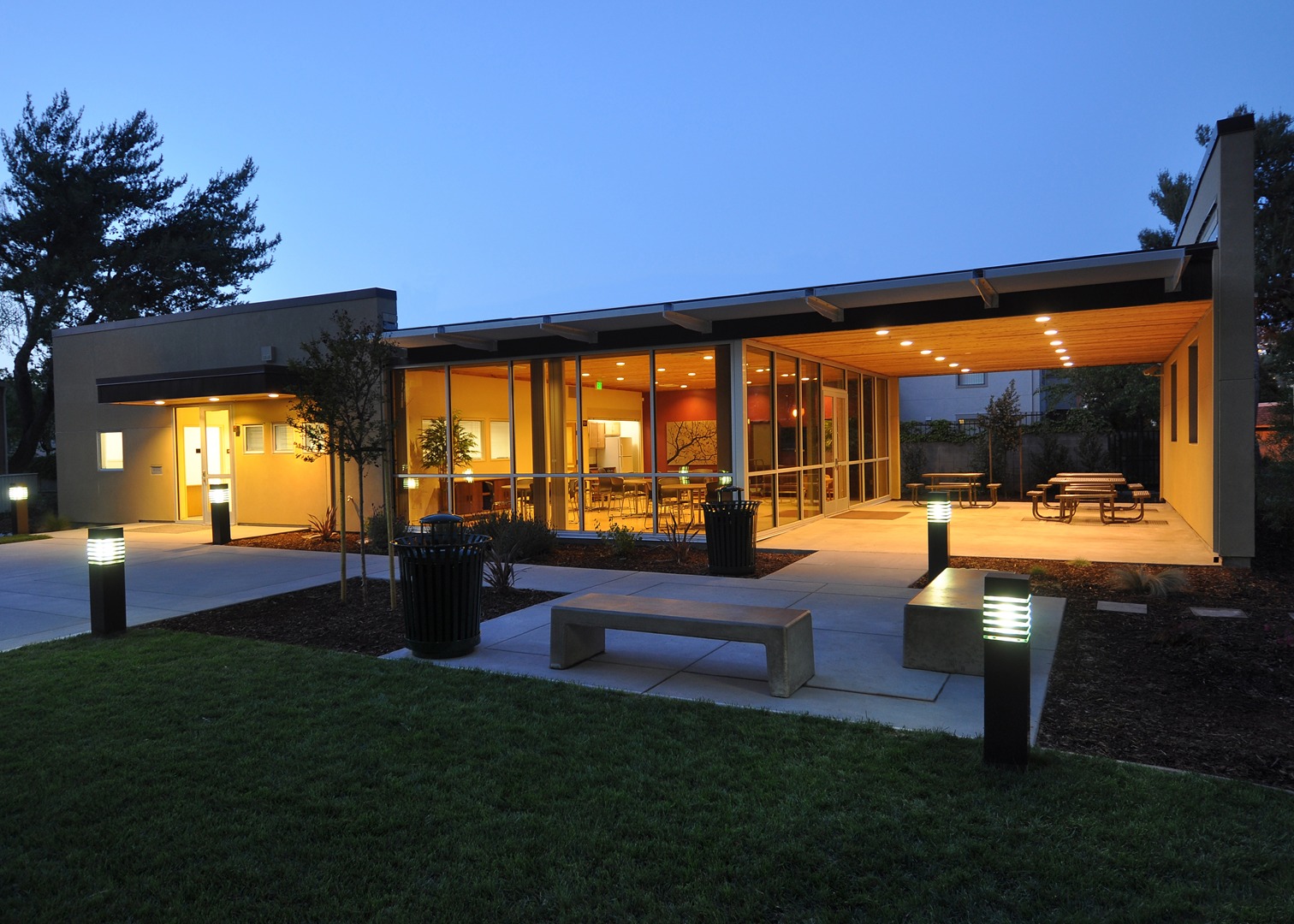 Home [www.stanley-engr.com]