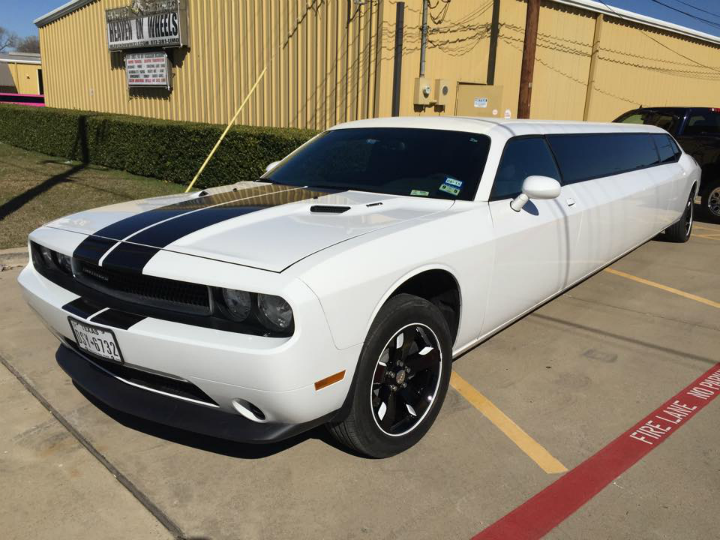 Dodge Challenger Limo