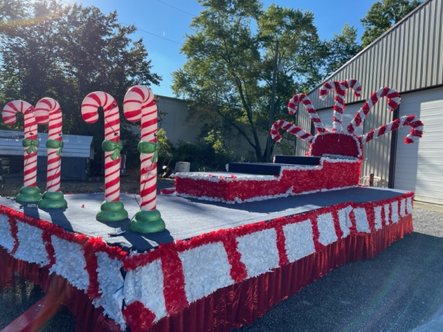 Creative Floats - Parade Floats, Parade Float Builder, Parade Float Ideas