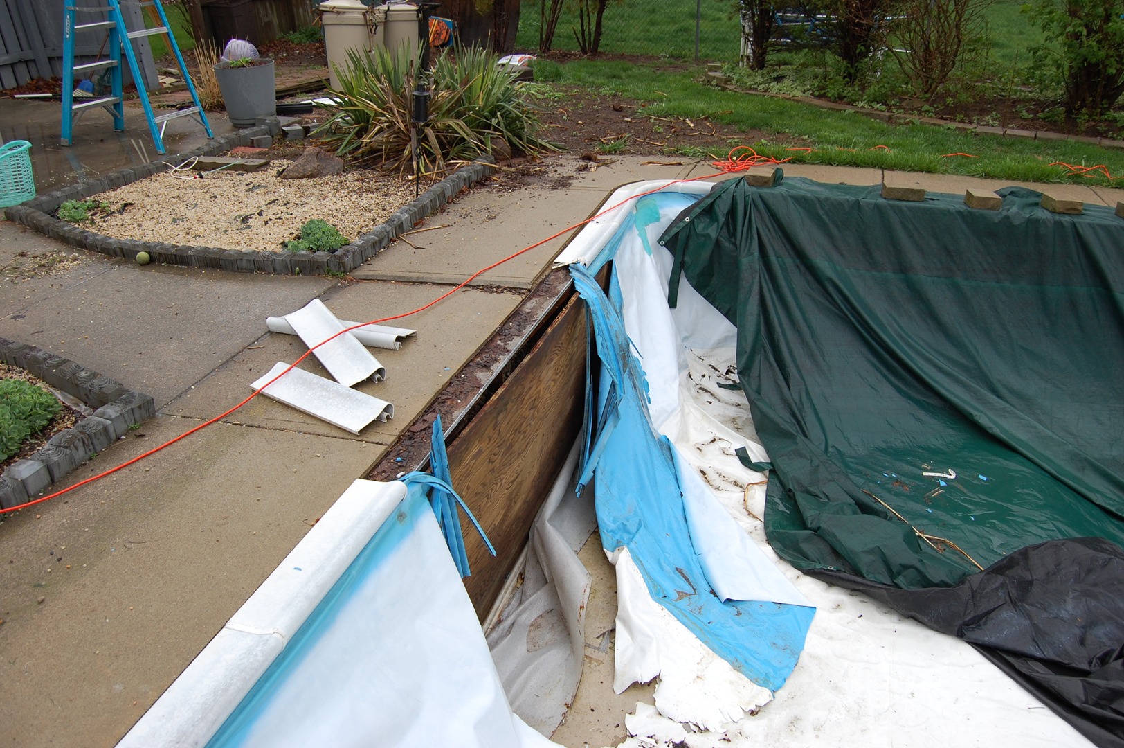 Wood Wall Nightmare- Restoration – Nautilus Pools