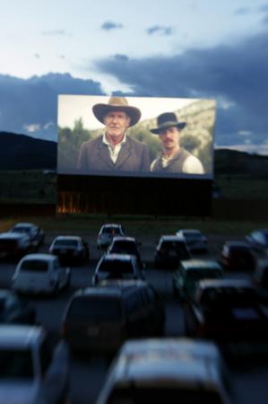 Home [www.silverbowdrivein.com]