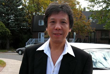 Wing Yee - Singer, Songwriter & Guitarist