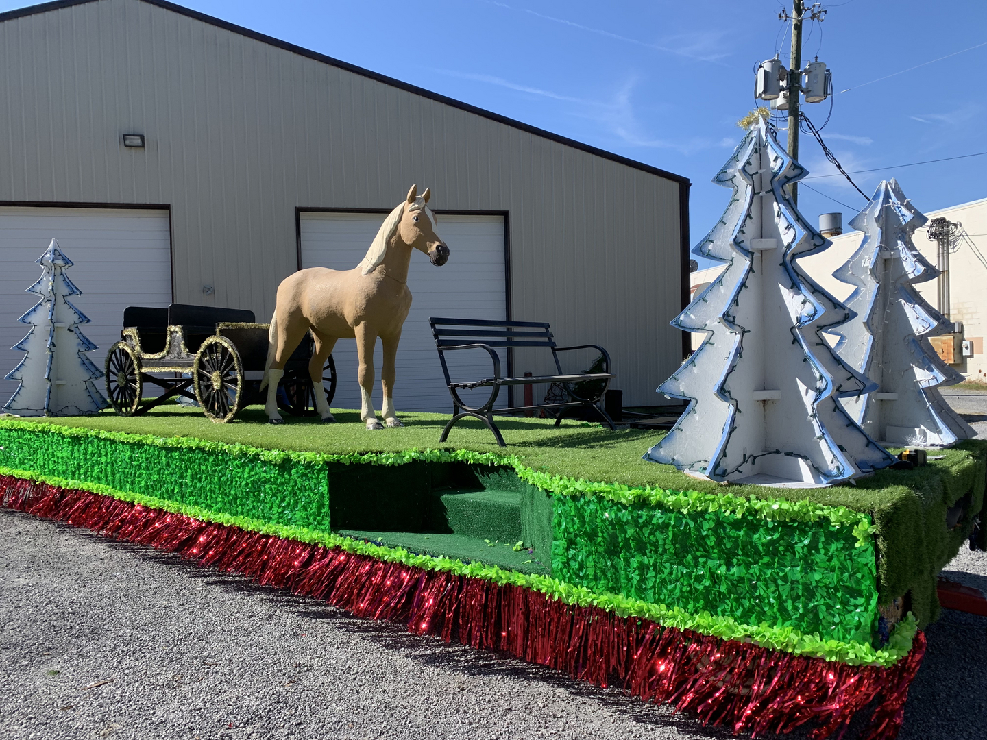 Creative Floats - Parade Floats, Parade Float Builder, Parade Float Ideas