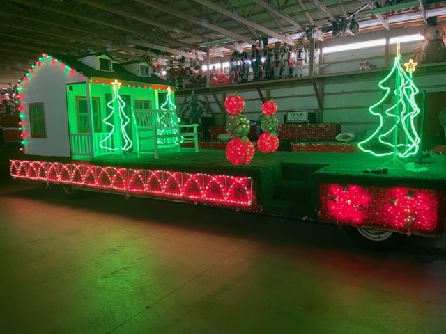 Creative Floats - Parade Floats, Parade Float Builder, Parade Float Ideas