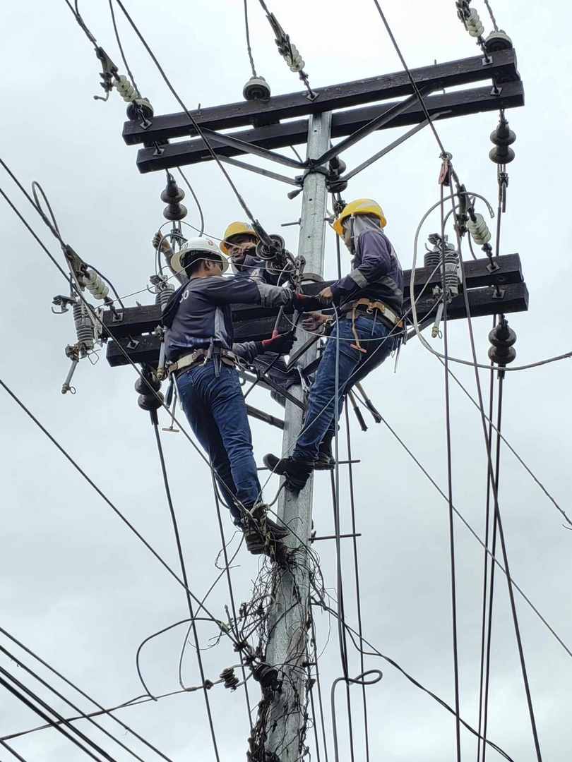 Home [www.akelco.com.ph]