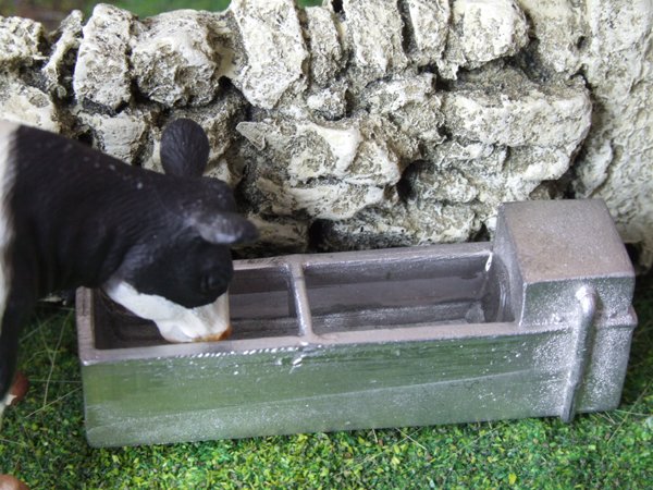 WM038W,Water Trough,1:32 Scale,HLT Miniatures, | HLT Miniatures