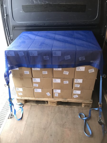 Van Load Restraint with 4 x 2m ratchet straps | Pallet Puller / Plus ...